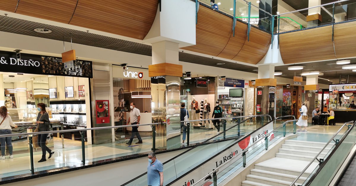 Ponte Vella vuelve a dar la bienvenida a sus clientes - Revista Centros ...