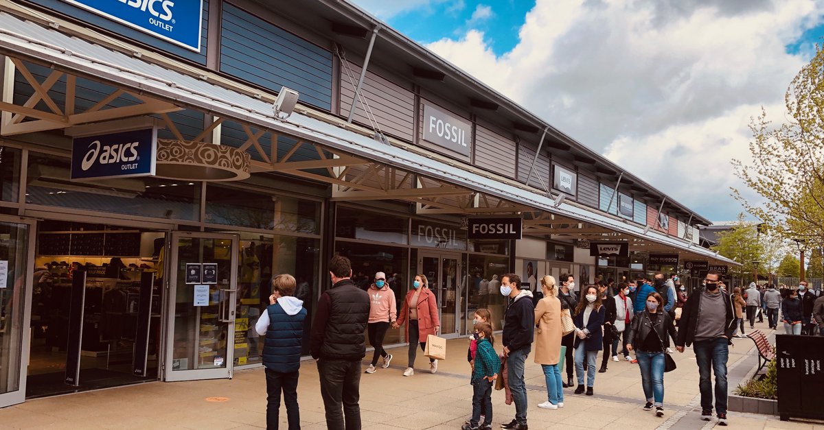 VIA Outlets acredita sus 11 centros con el certificado Safer Shopping ...