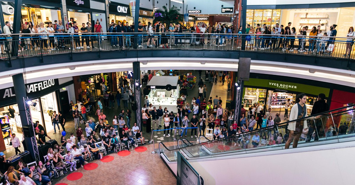 Espai Gironès se pone de moda con Fashion Espai - Revista Centros ...