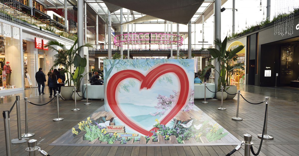 Westfield La Maquinista y Westfield Glòries instalan un corazón gigante ...