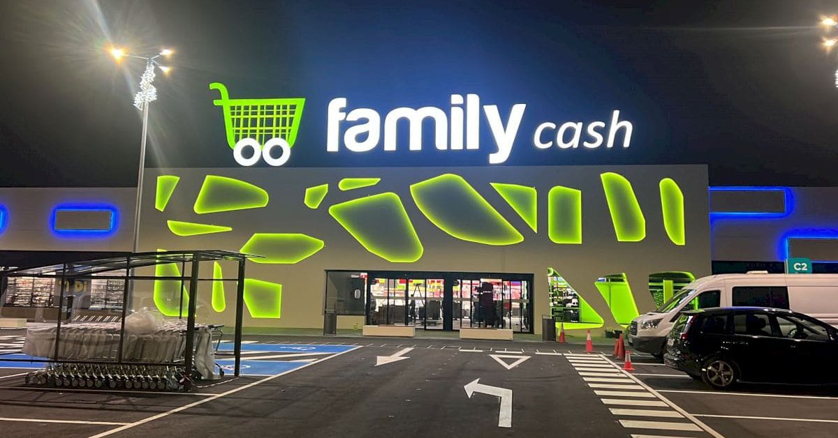 Family Cash se suma al renovado Centro Comercial Dynamia - Revista ...