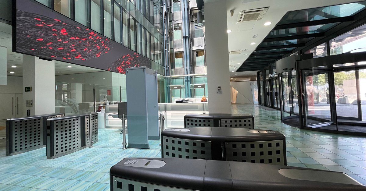 Leddream Group renueva el Hall del CTTI en Barcelona - Revista Centros ...